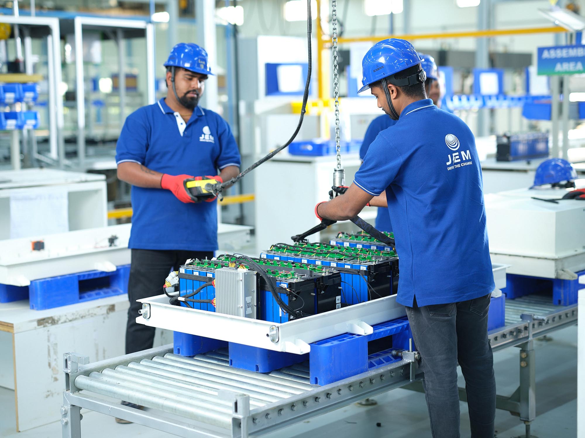 Jupiter Electric Mobility launches JEM TEZ, inaugurates manufacturing ...